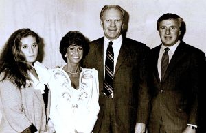 Gallery - Seymour Holtzman